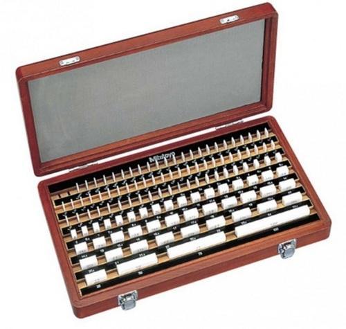 MITUTOYO 516-365-60 Metric Rectangular Base Gauge Block Set (32 pieces ...